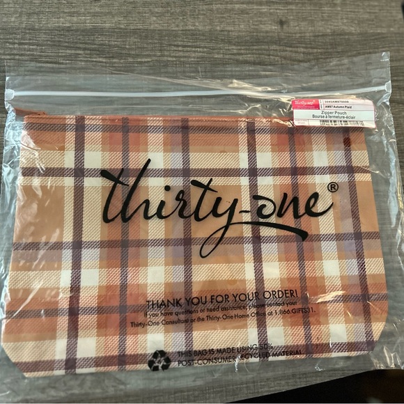 thirty-one | Bags | Nwt Thirtyone Zipper Pouch Autumn Plaid | Poshmark